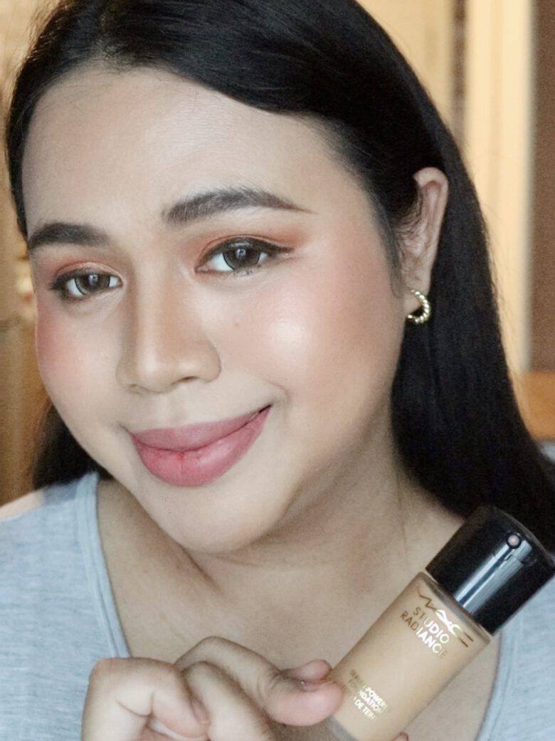 รองพื้นรุ่นใหม่ล่าสุด กับ MAC Studio Radiance Serum Powdered Foundation | Jell Story : Thailand ...